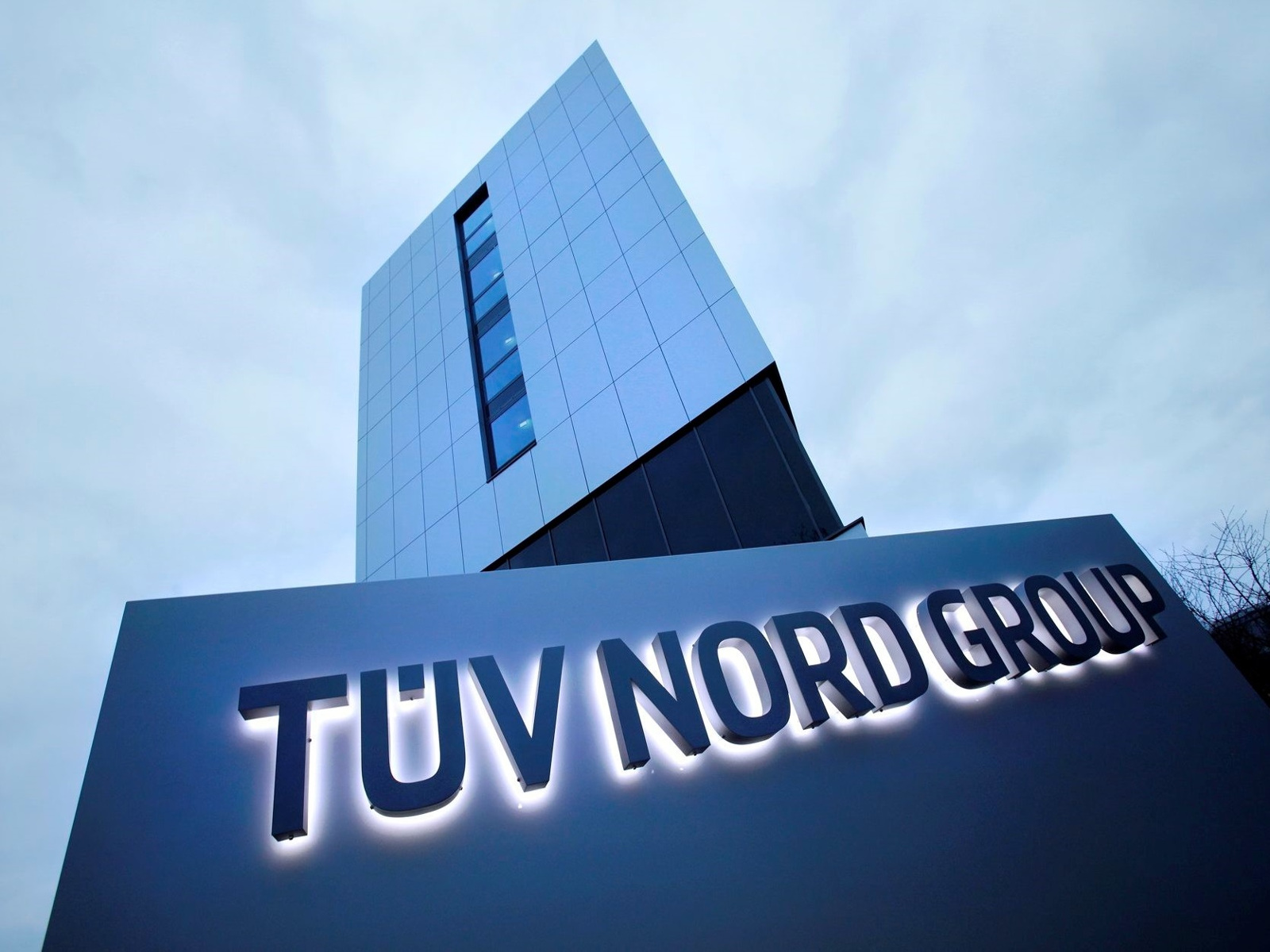 Typenprüfung durch TüV Nord - Elegant-Energy
